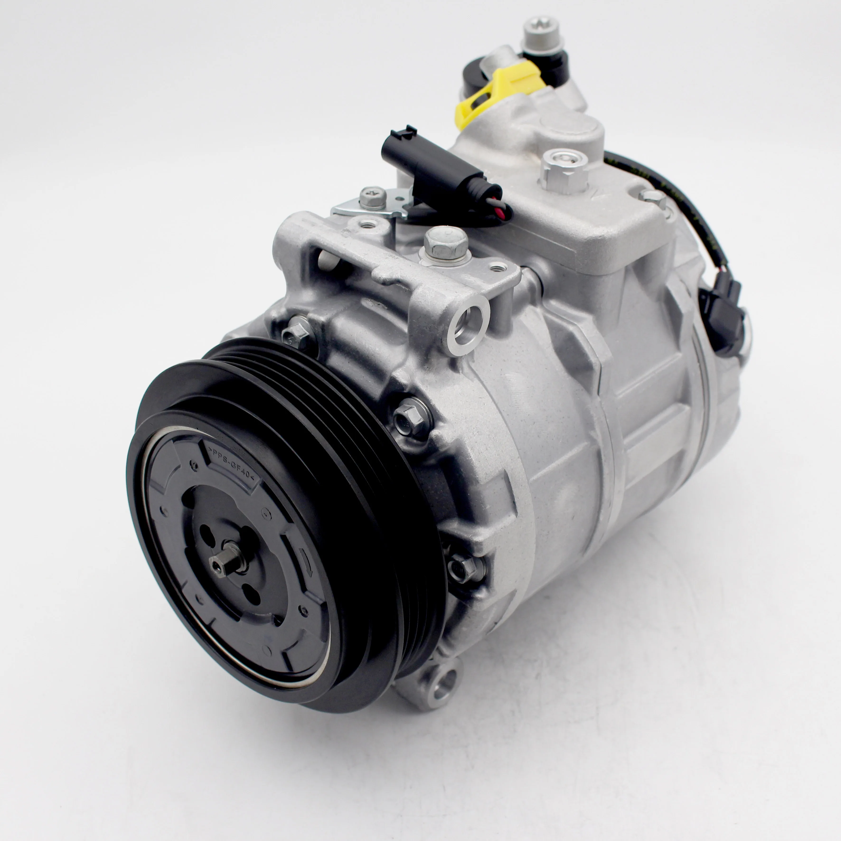 Car Ac Compressors China Made for BMW 7 Series E65 E66