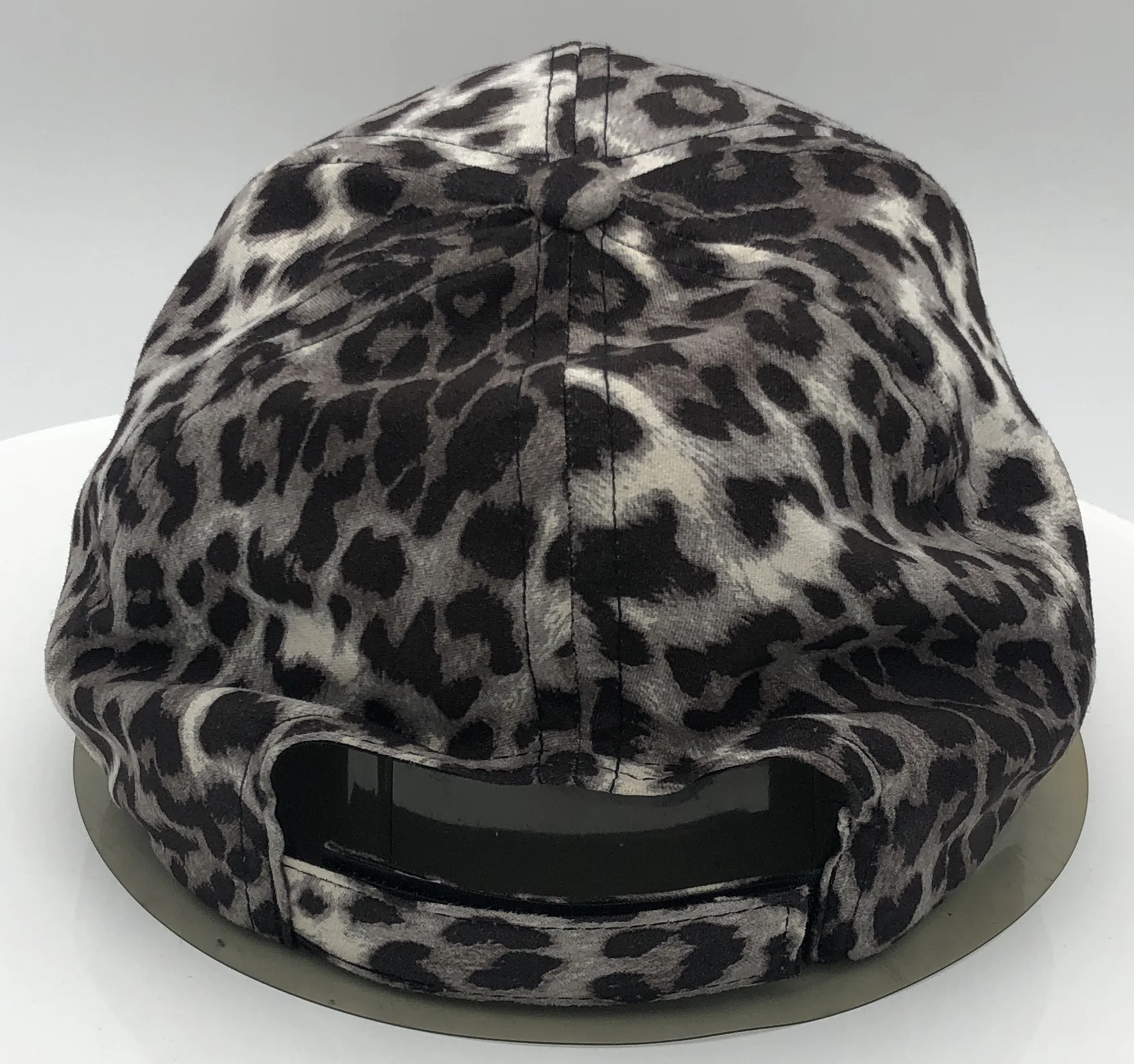 Wholesale In Stock Blank Leopard 6 Panel Baseball Caps And Hats Custom ...