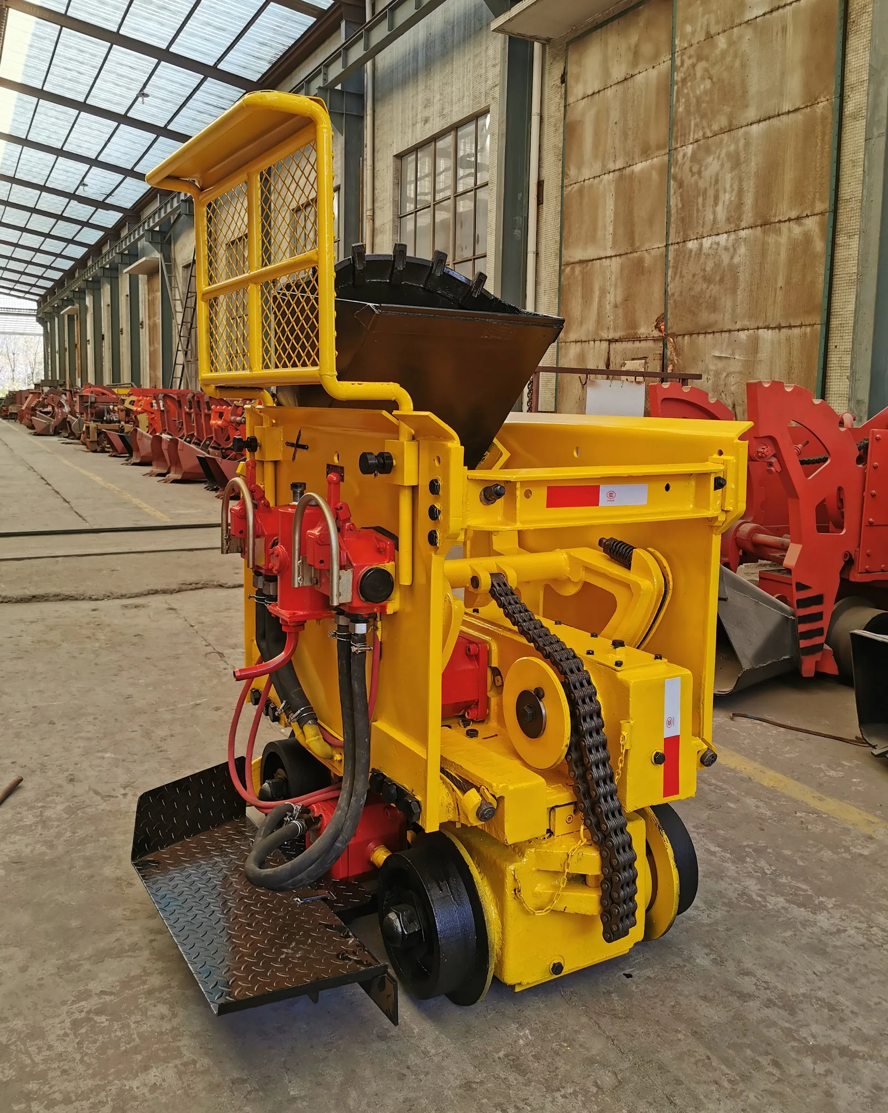 ZQ-17 Gold Mine Mucker Air Powered Front Loader Motor Underground Rock ...