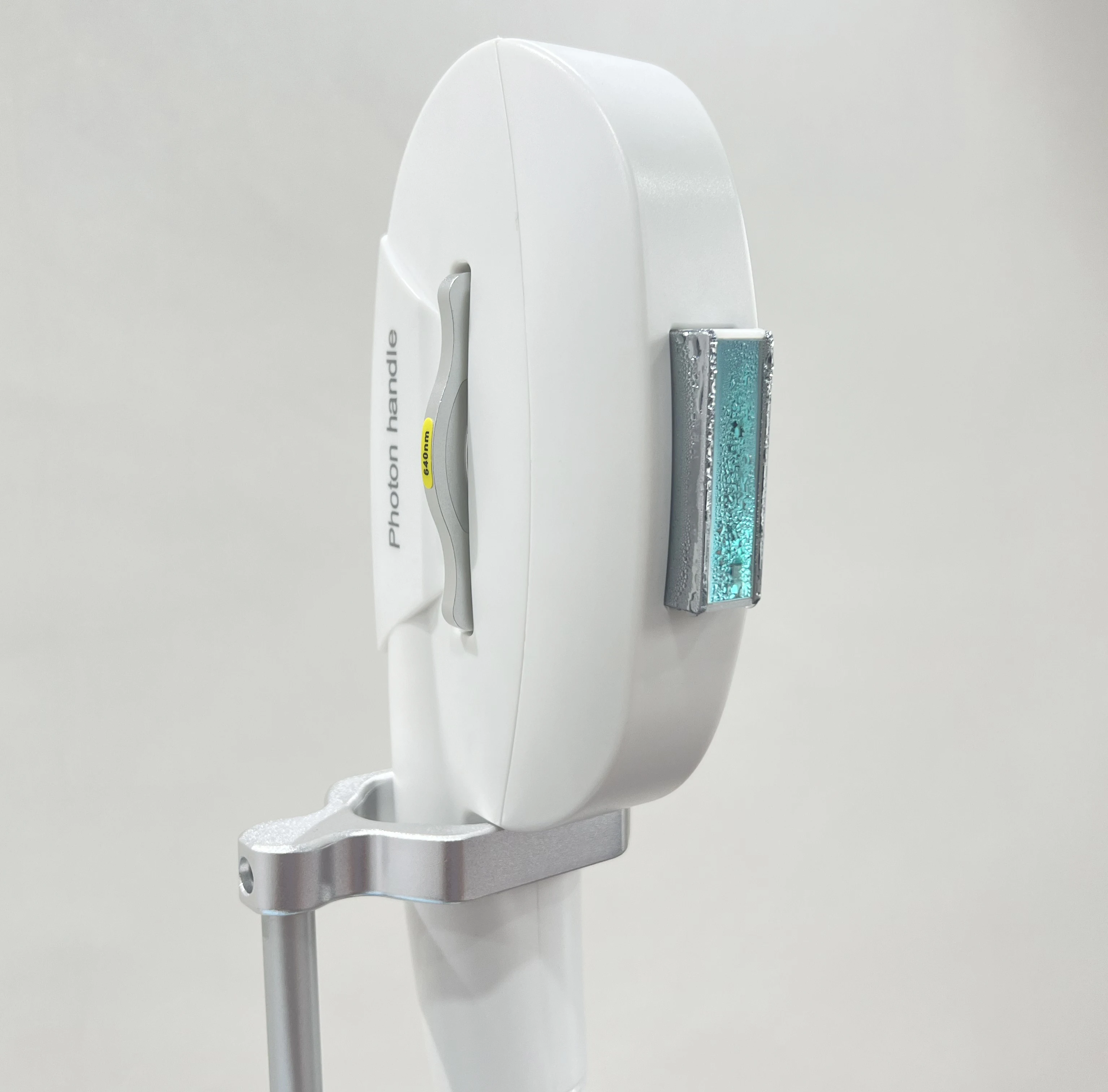 The Heraeus Molecular Light Heraeus Molecular Light Pulse ...