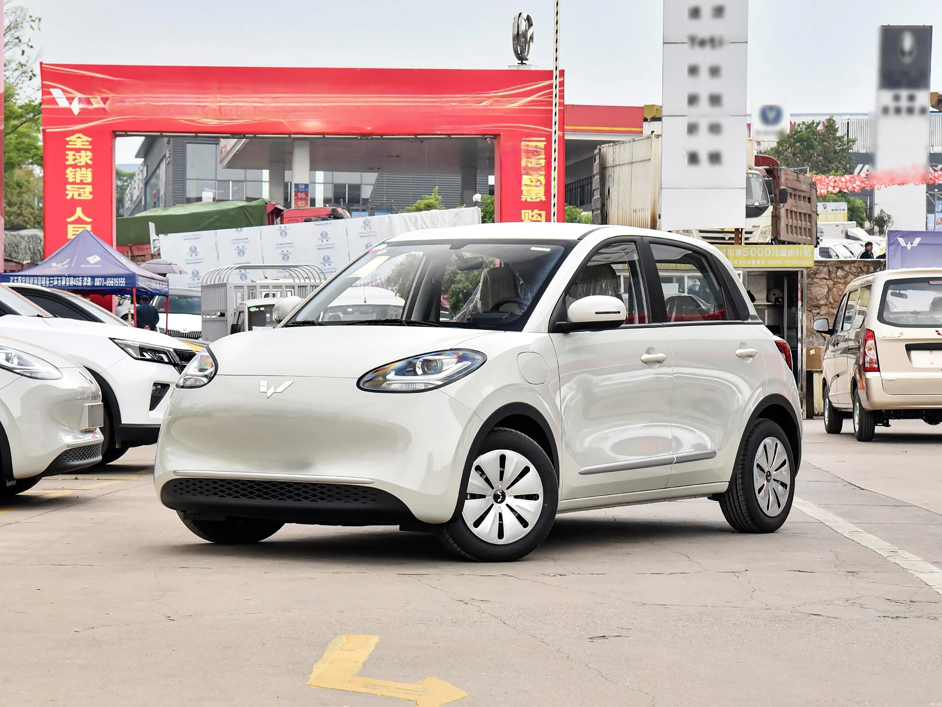 Wuling Binguo Electric Sedan Range 333km - Buy Rhd Lhd Product on ...