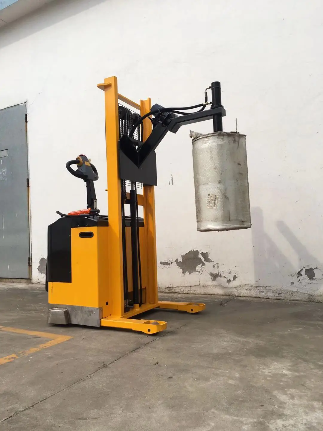 100kg Electric Paper Roll Handling Lifter Turner - AMITYCARE