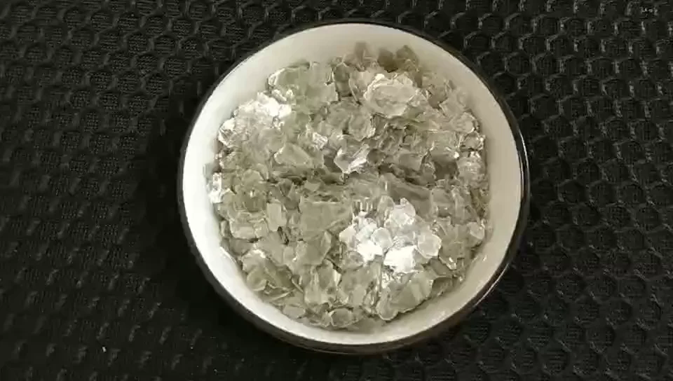 Natural Raw Mica Transparent Muscovite Mica Flakes - Buy Mica Flakes ...