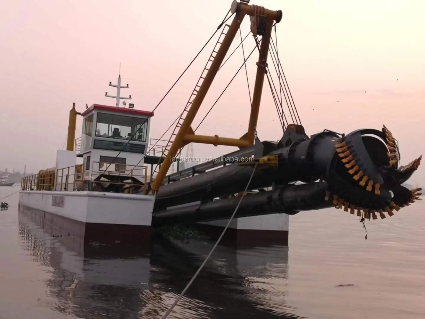 Leopard River Sand Dredger - 4000 M3/h Capacity & Reliable