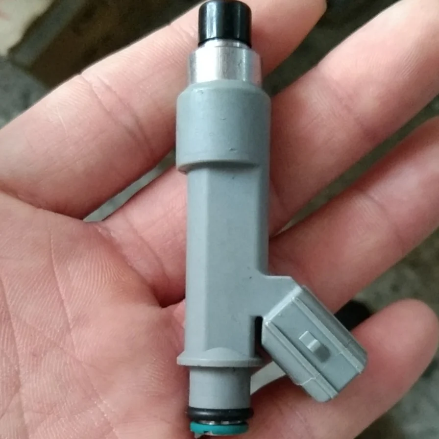 Auto Engine Part Fast Delivery Fuel Injector 1571062l00000 15710-62l00 ...
