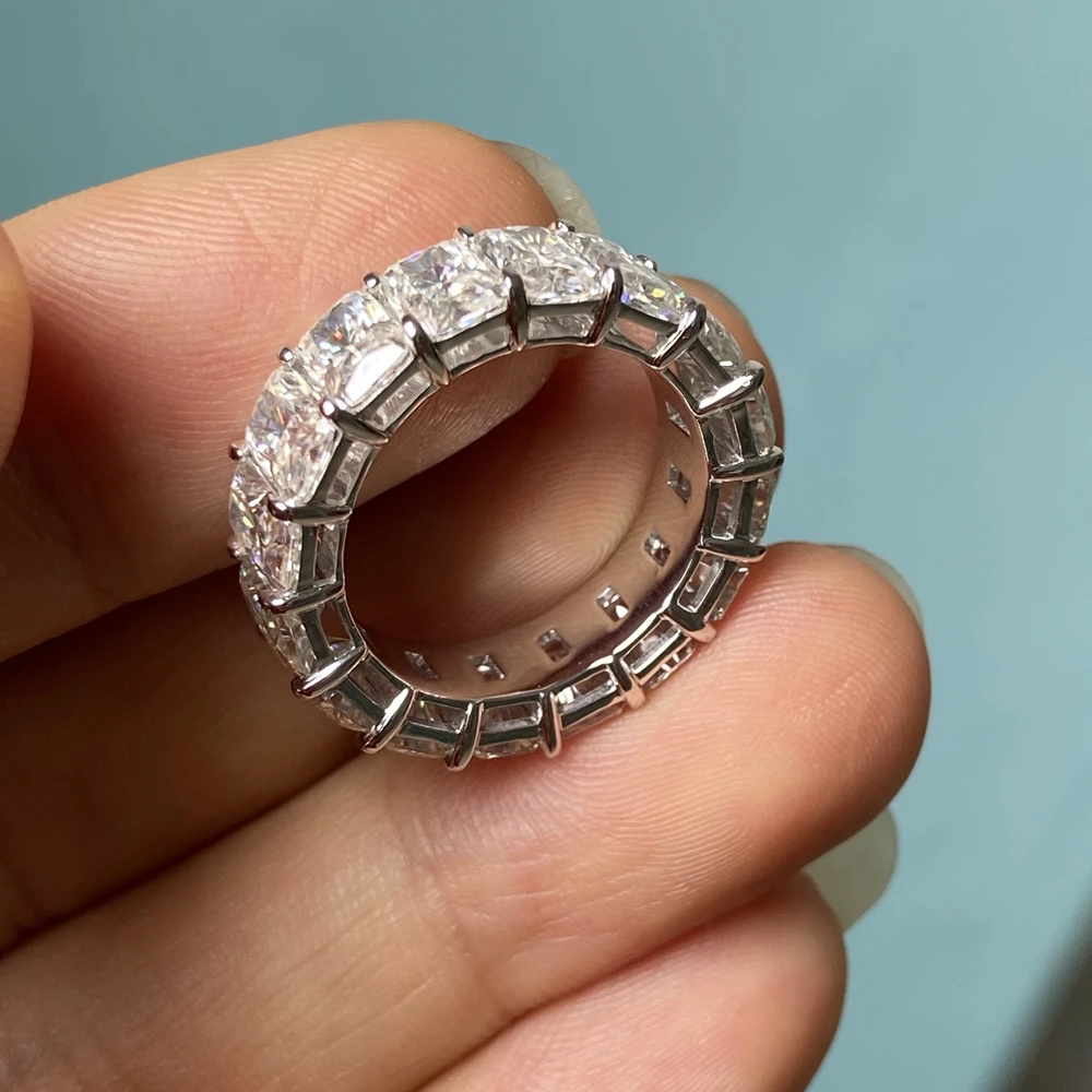 Custom PT950 Platinum Gold Ring with Radiant Cut Diamond