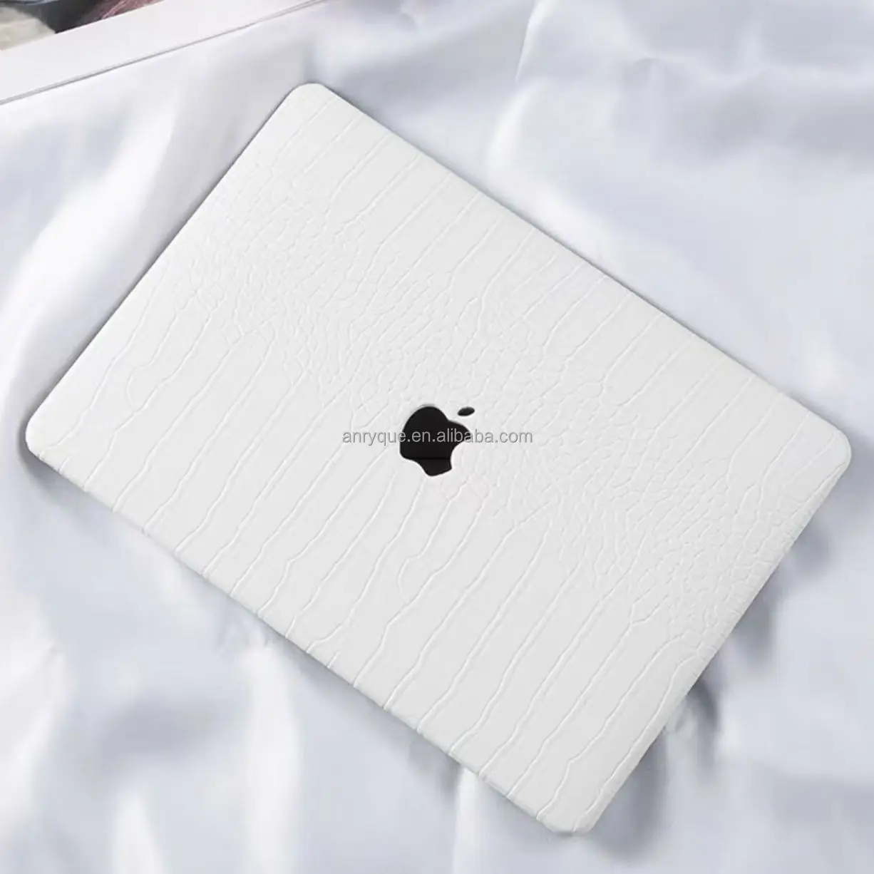 MacBook Pro 13 Weight Guide: How Much Does It Really Weigh?
