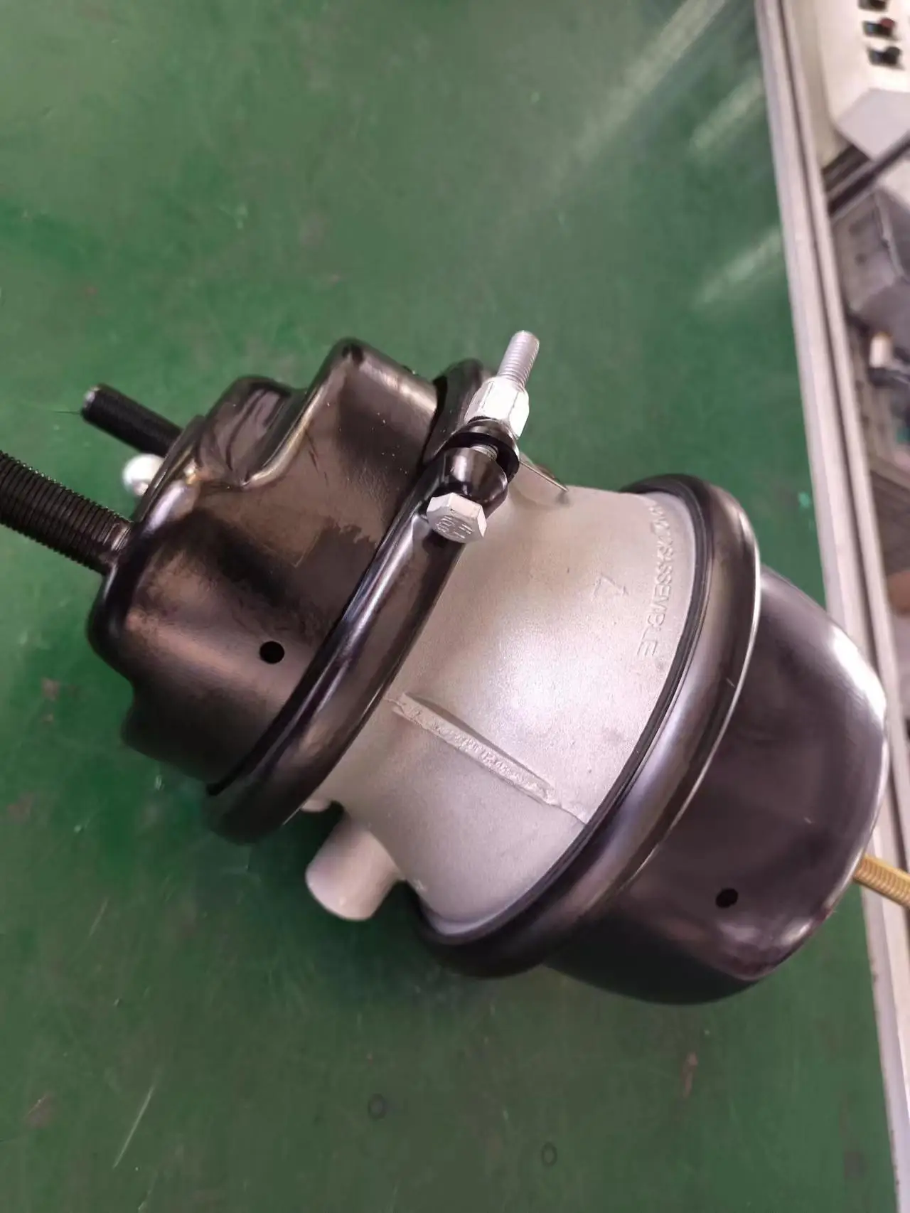 Diaphragm Type Brake Chamber T16/24 Heavy Duty Truck Parts Trailer Axle ...