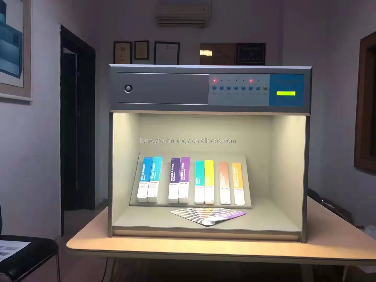 Color Assessment Cabinet - LED Light Box for Accurate Color Matching in ...