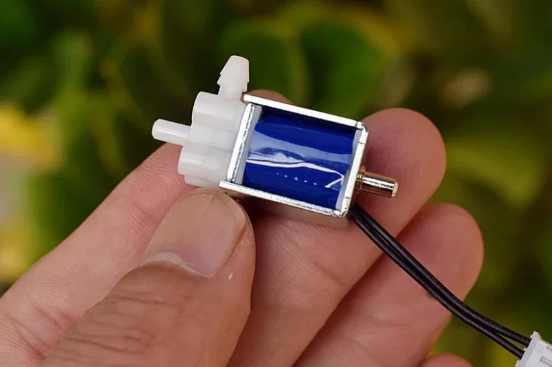 Mini Solenoid Valves - 2 Position 3 Way for DIY Projects