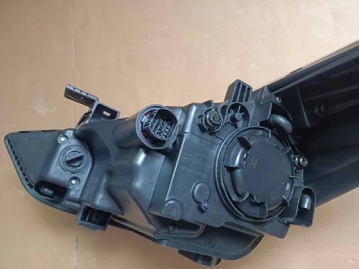 Auto Head Lamp Headlight 92101-h5000 92102-h5000 For Hyundai Accent ...