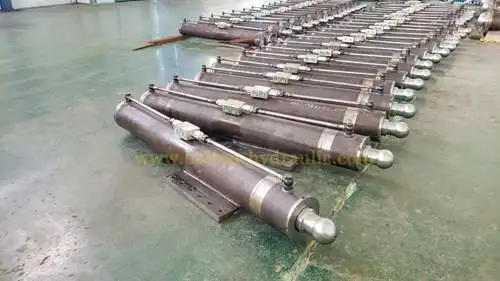 Crane Hydraulic Outrigger Cylinders - Durable & Efficient