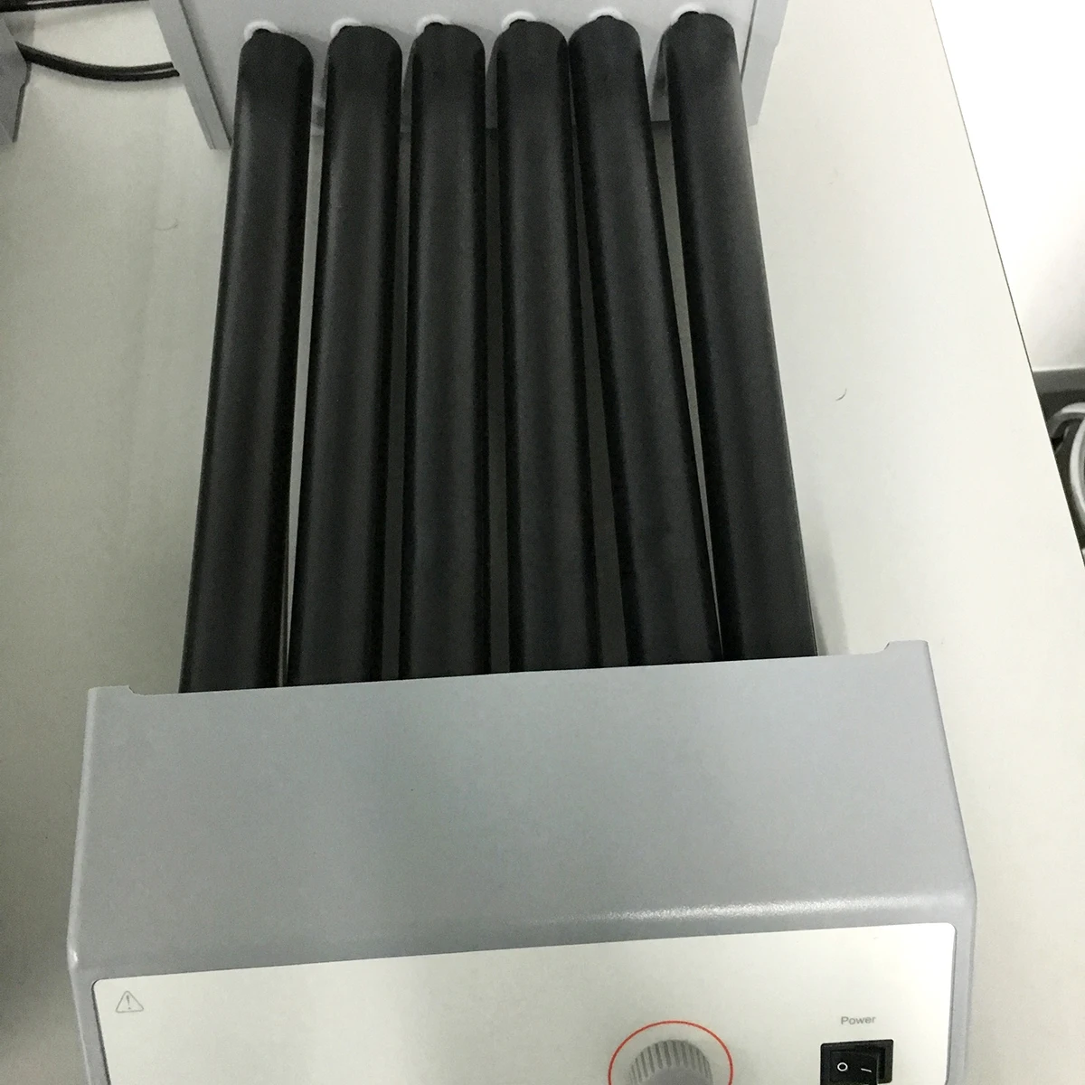 Classic Electric Blood Tube Roller Mixer for Lab Efficiency