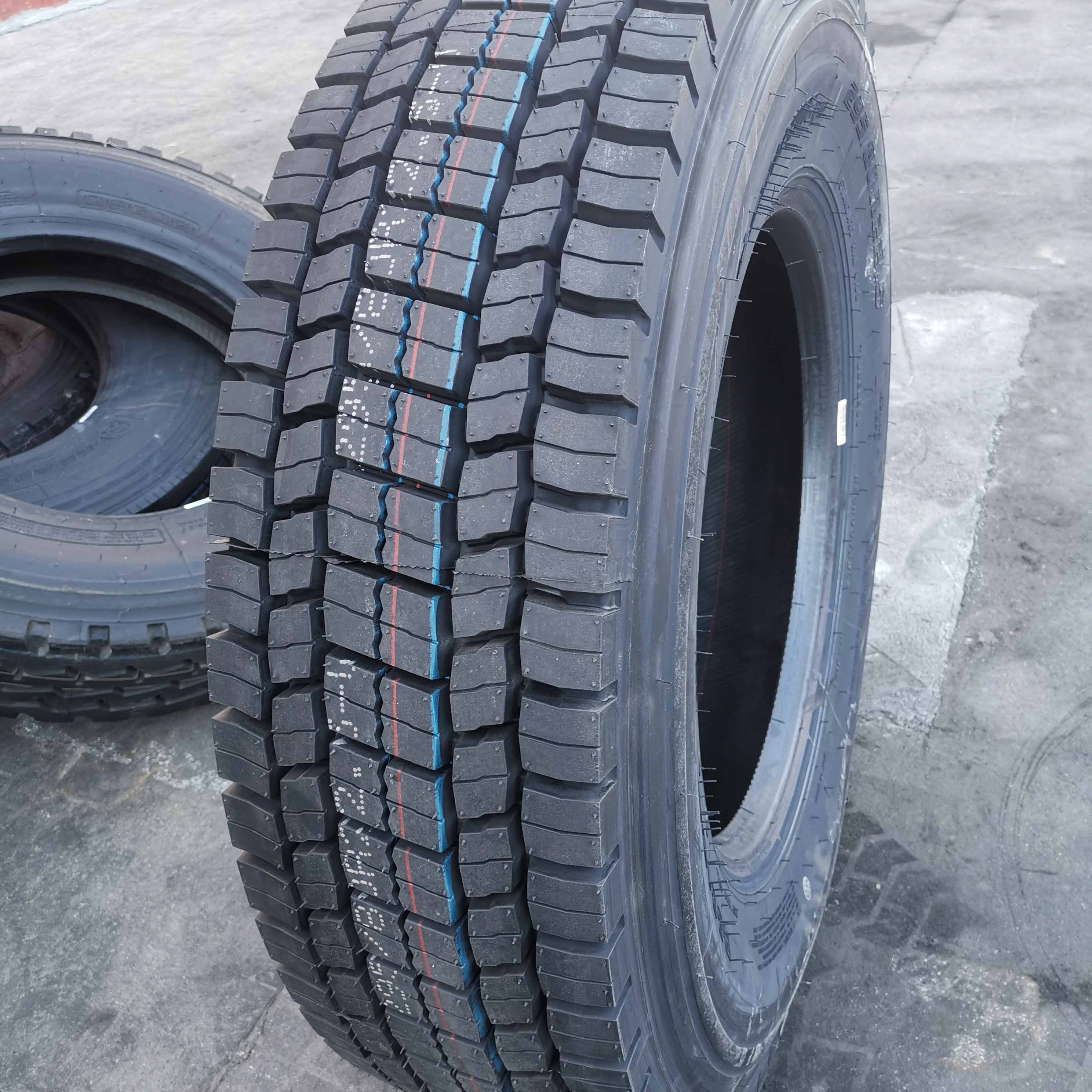 Top Value Truck Tires 1200r20 315 80r22.5 295 80 225 12r22.5 11r22.5 750r16 700r16 215/75r17.5 ...