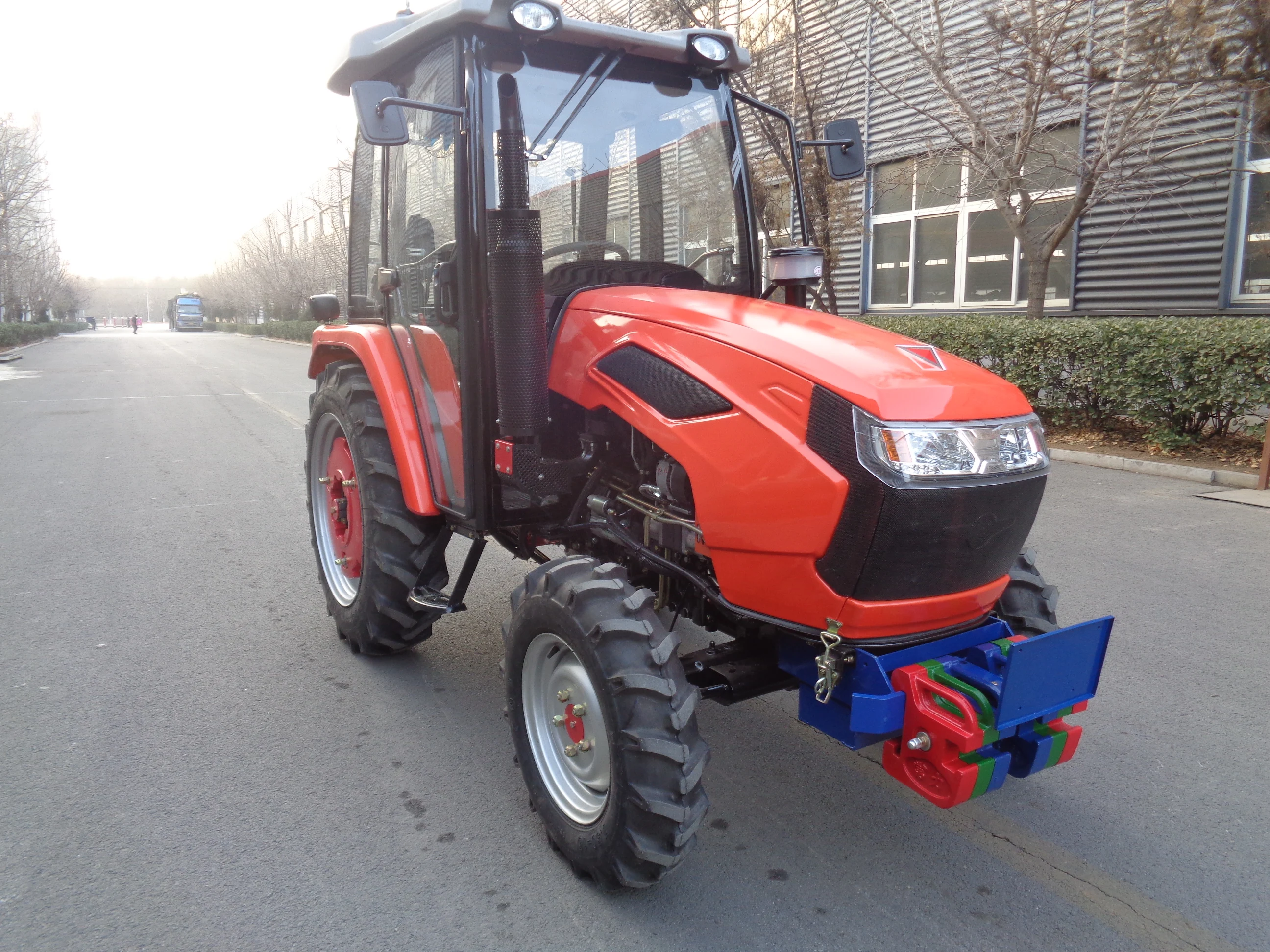 Hot Sale 4x4 Wheel Drive Farm Tractor 60HP 70HP 80HP 90HP Avec Chargeur Frontal Tracteur for ...
