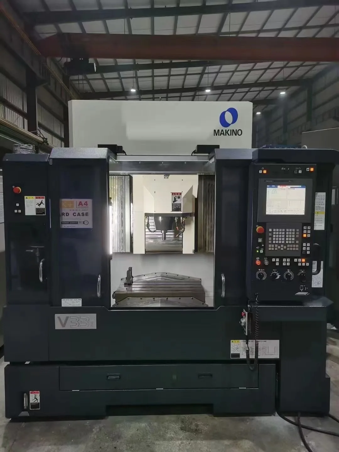 95% Used Makino V33i Vertical Machining Center - 3-Axis CNC Milling Machine