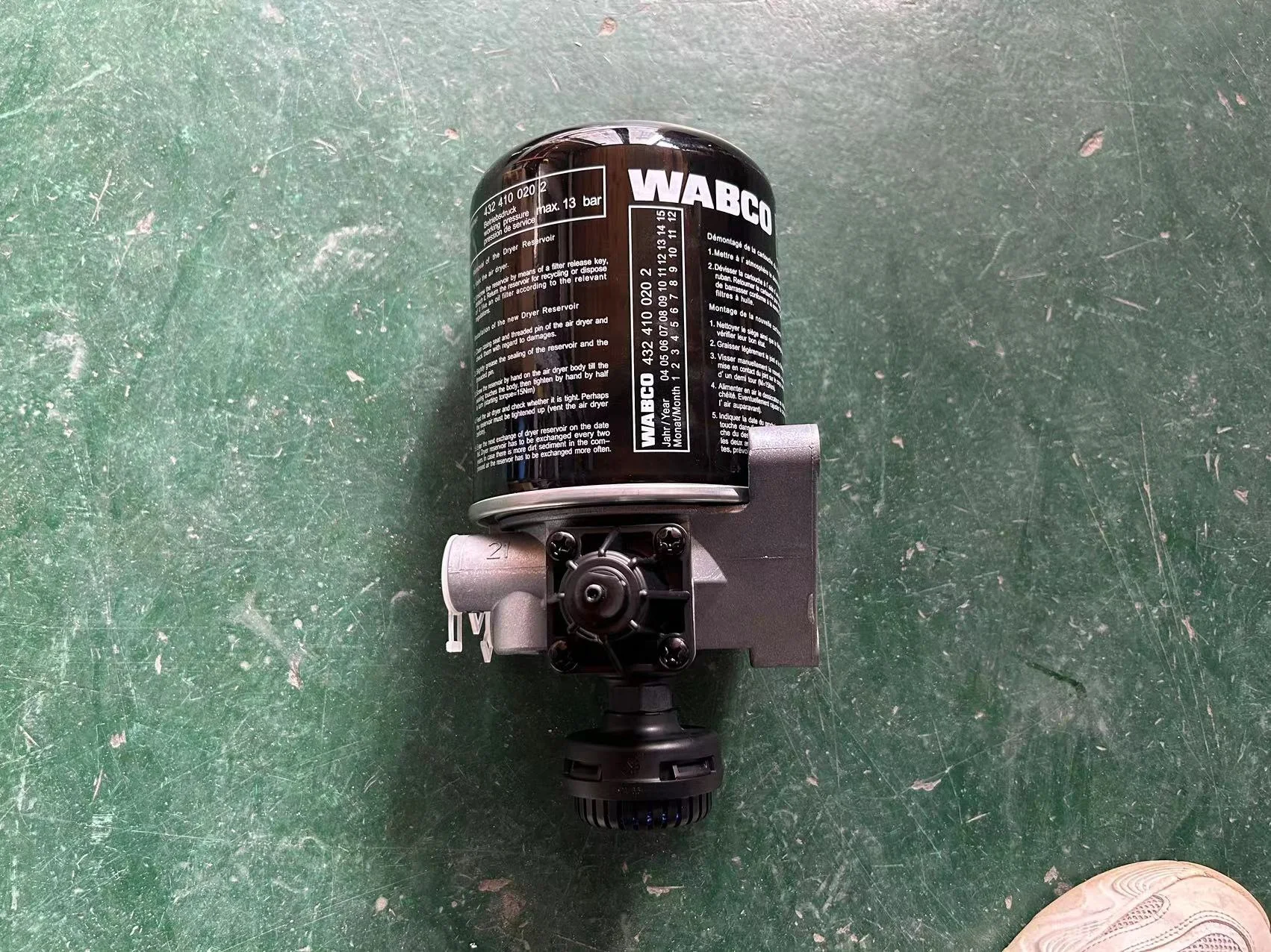 Wabco 4324100800 A0004302615 Single Chamber Air Dryer European Truck ...