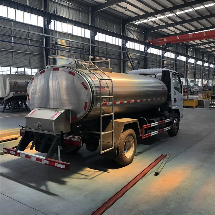 Best Price Dongfeng Brand 5000 Liter Capacity Milk Tank Truck