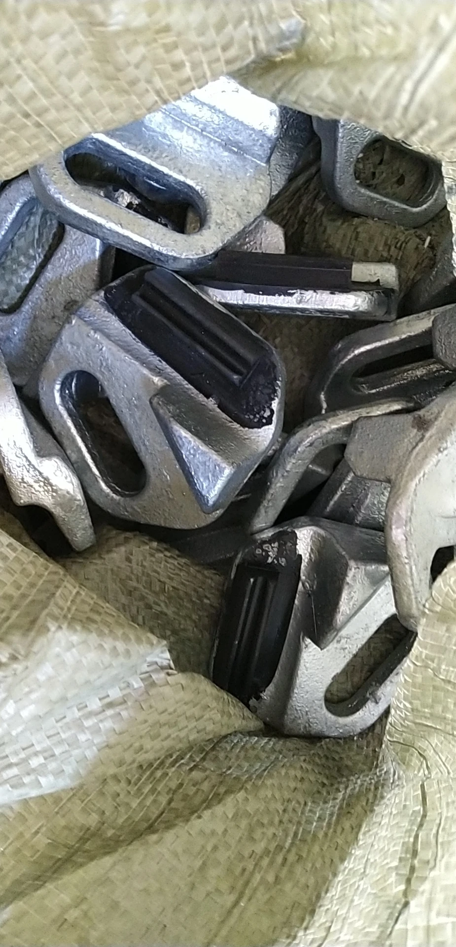 GSR W16-115-38 Weldable Crane Rail Clip for Rail Construction - Heavy ...