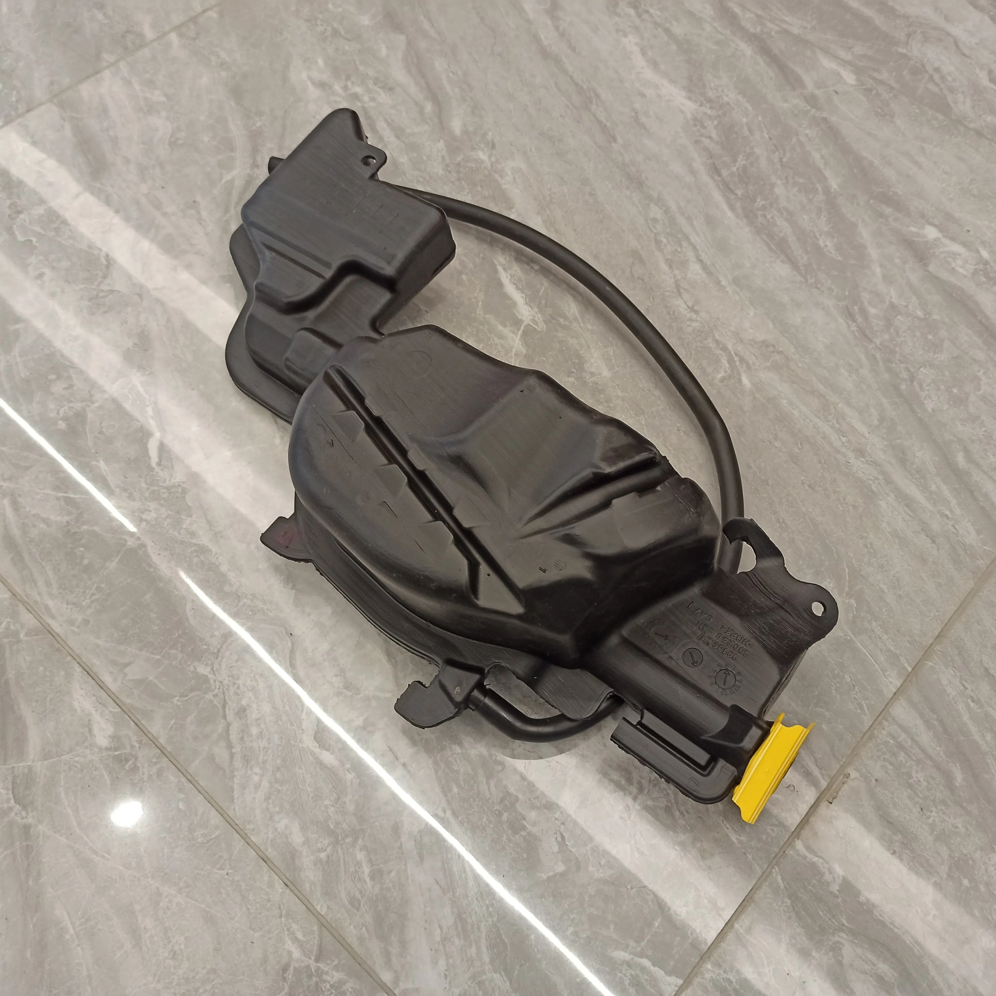 Car Auto Body Spare Parts High Quality Water Pot For Dodge Ram 1500 ...