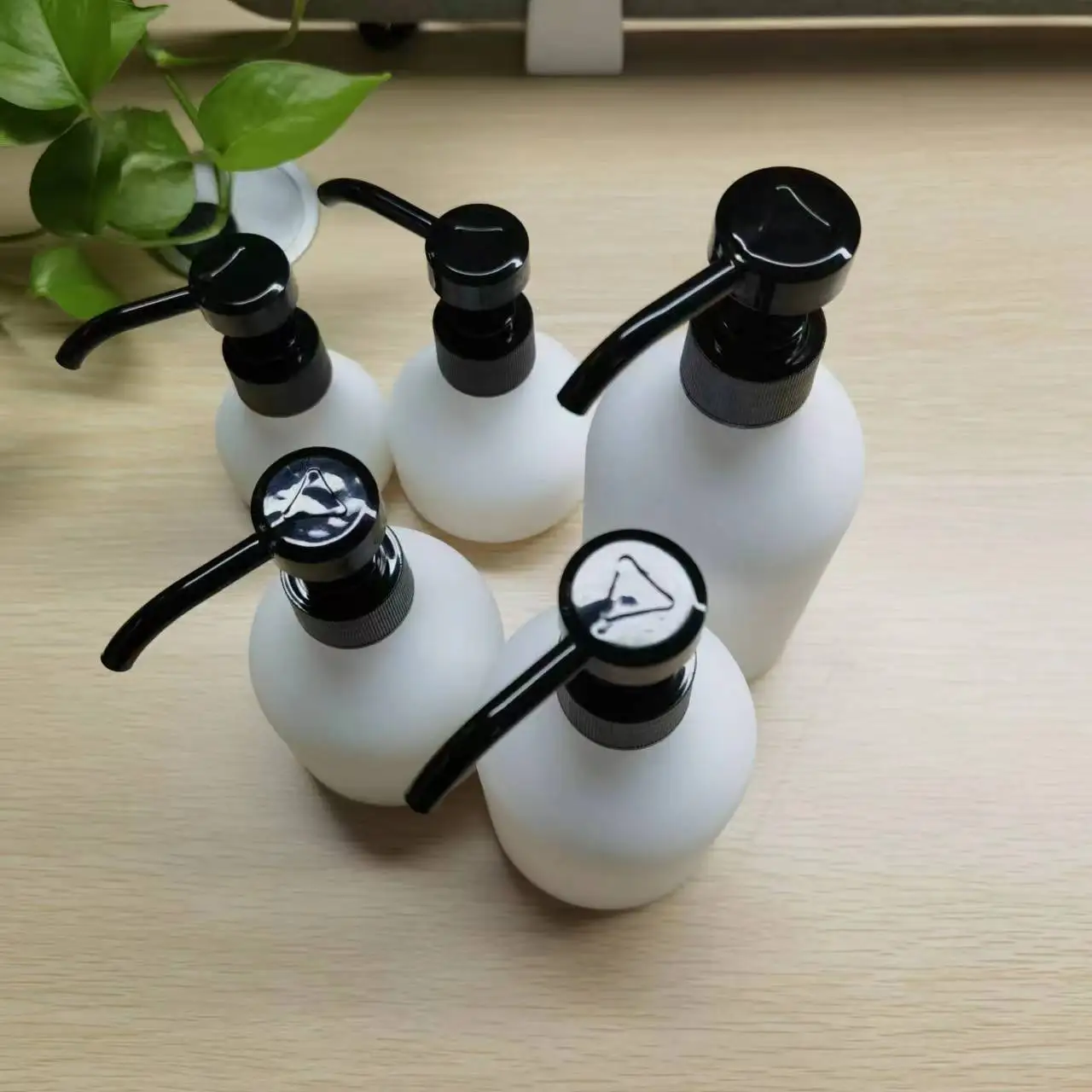 Hot Sale Products Black Lotion Pump,Plastic Bottle Cap,Hdpe Bottle Set ...