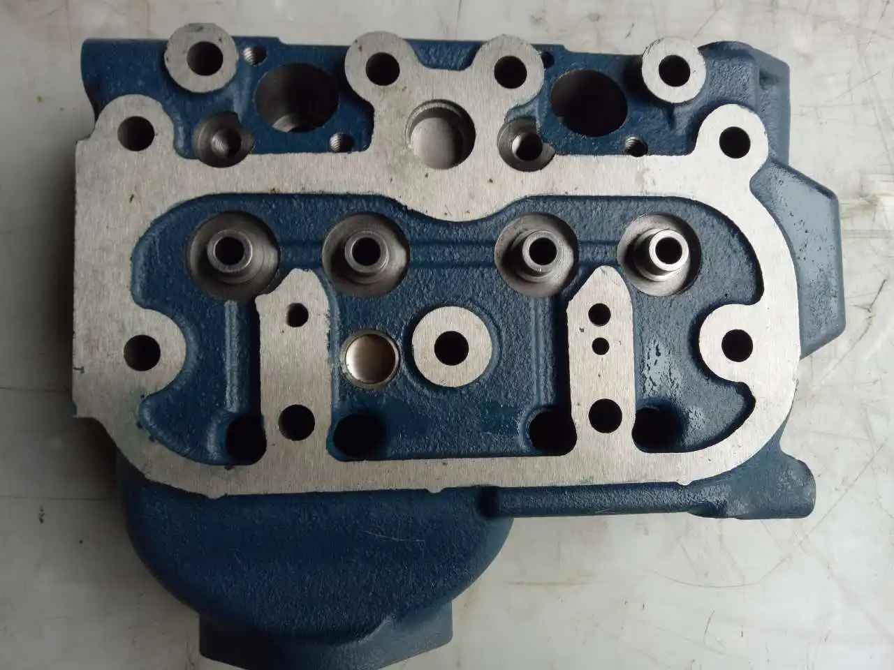 B6000 Cylinder Head For Japanese Excavator High Quality Complete - Buy Cast Iron For Excavator ...