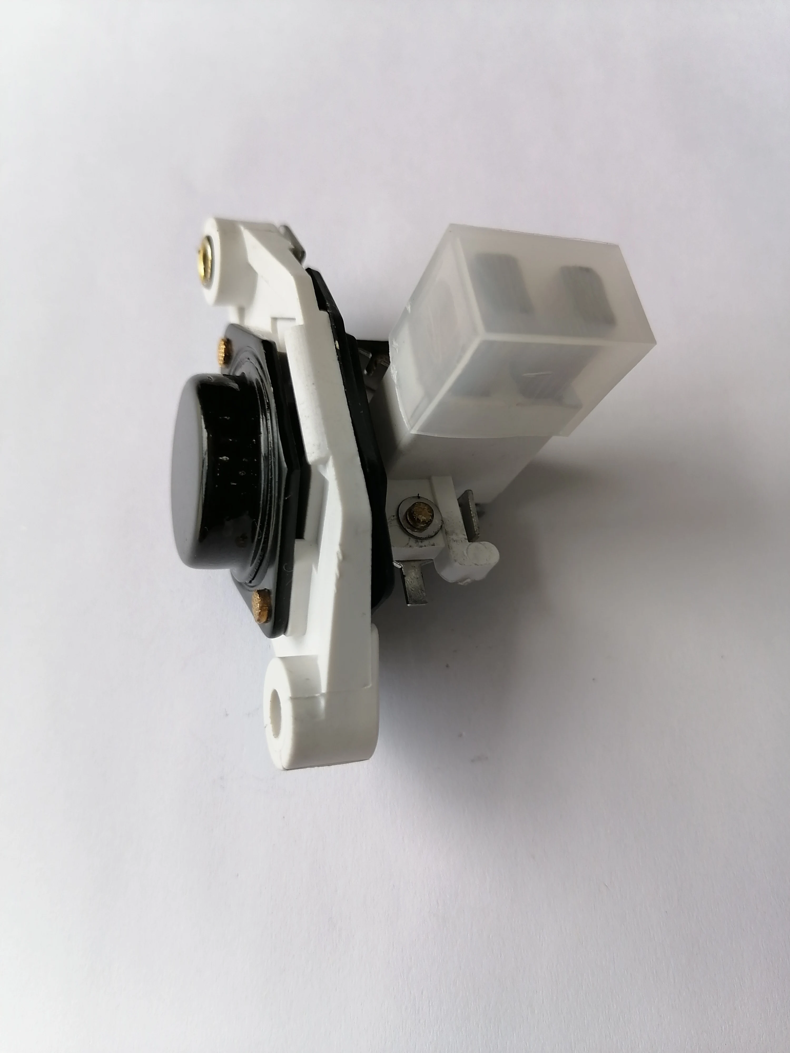 Alternator Voltage Regulator Ib362 0192053011 1197311300 1197311301 ...