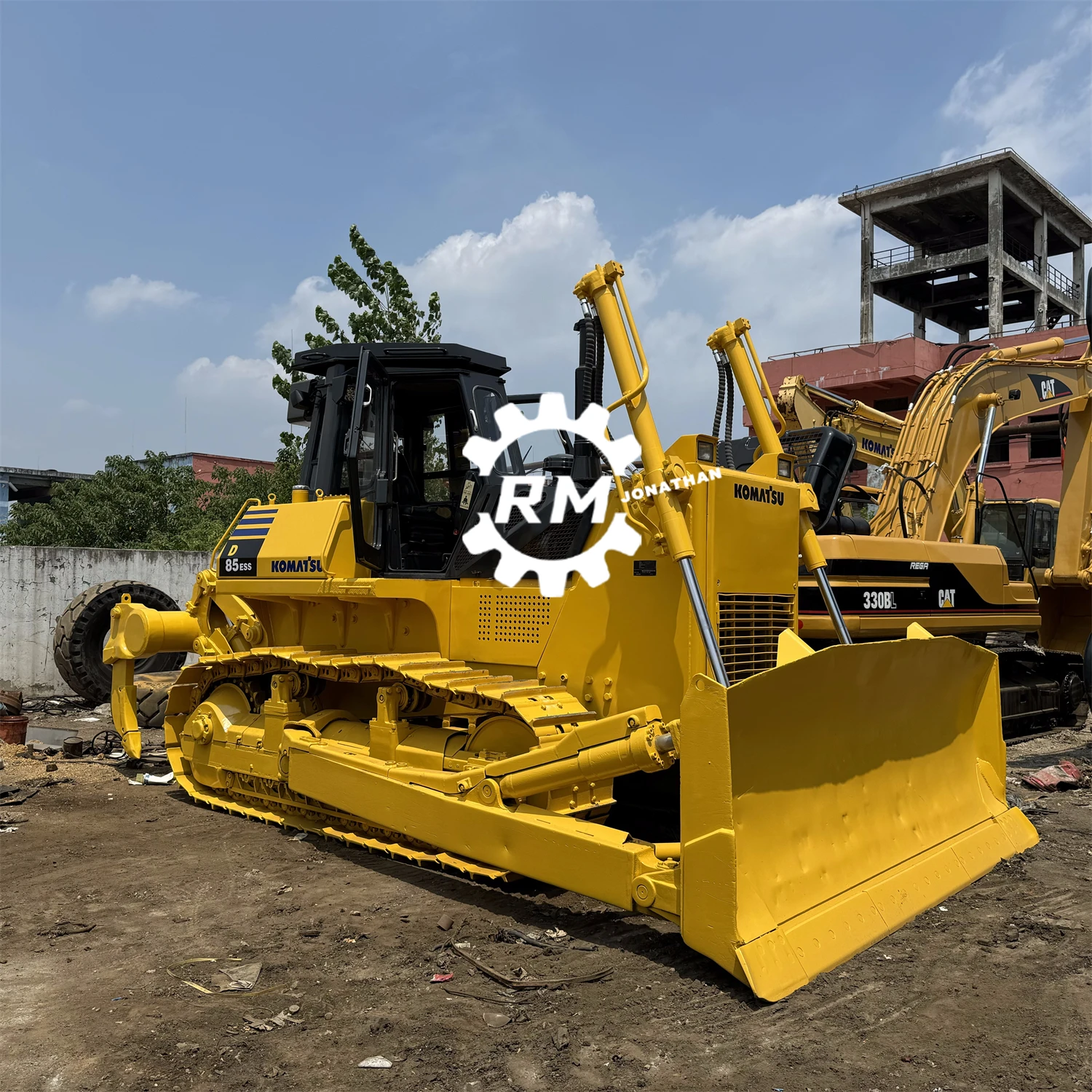 Popular Design KomatsuD85ESS Used Hydraulic Crawler Bulldozer ...