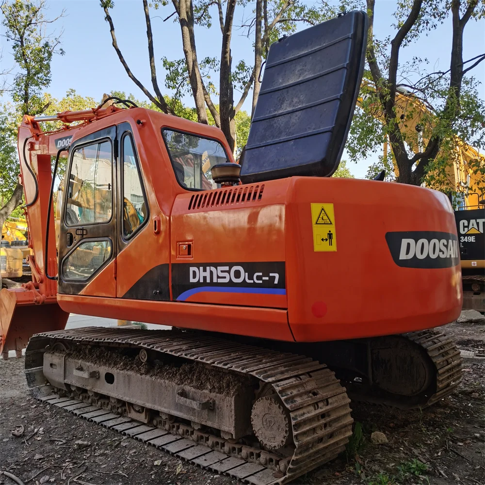 Low Price!!! 15 Ton Doosan Dh150 Used Excavator Engineering Machinery ...