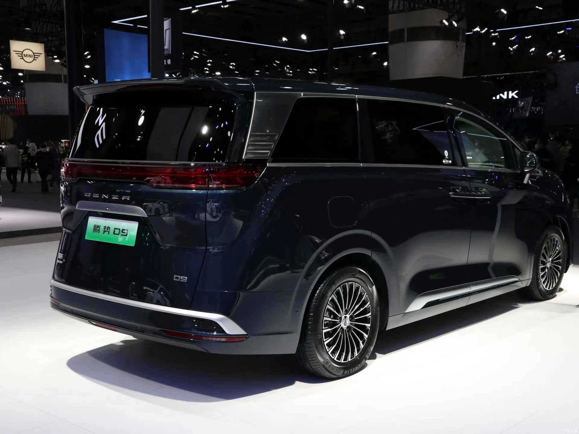 2023 Byd Denza Smart Driving Cars 7 Seaters Luxury Mpv Electric Car New ...