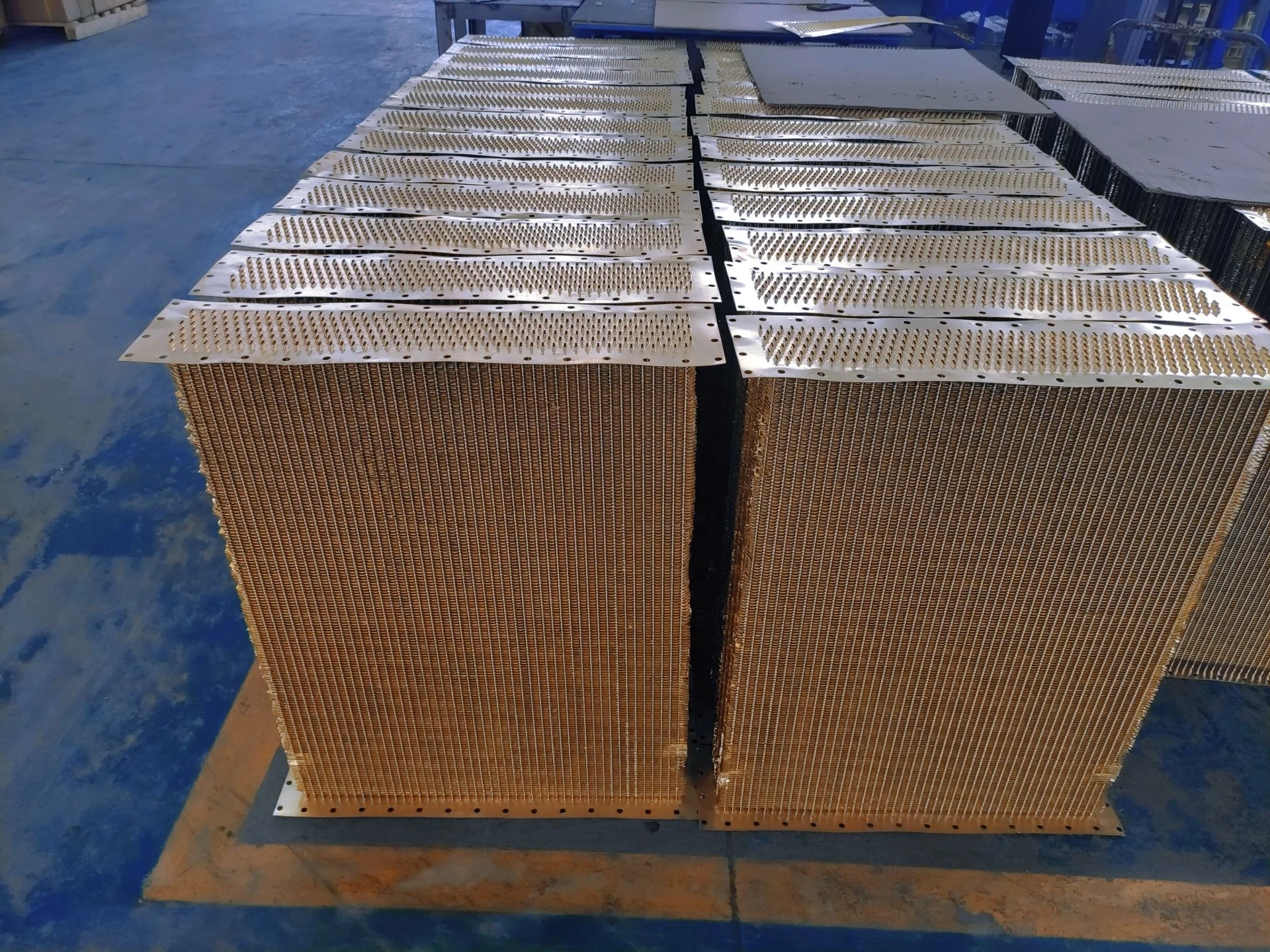 Customized Copper Radiator Core Factory for Truck Cooling
