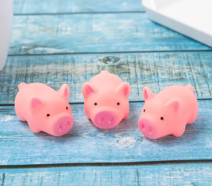 Cute Pink Piglets Pinching Squealing Toys Pinching Music Screaming Pigs ...