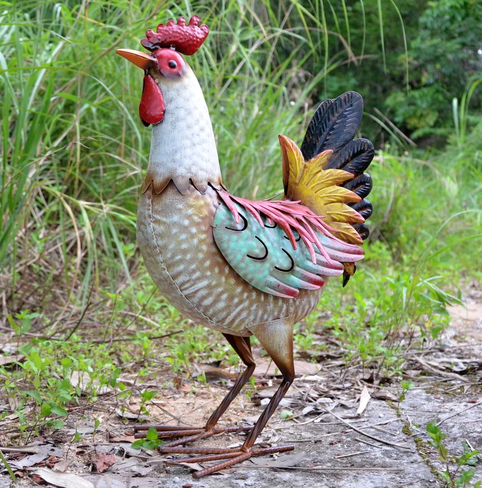 Outdoor Garden Decor - Hand Painted Metal Rooster Figurine