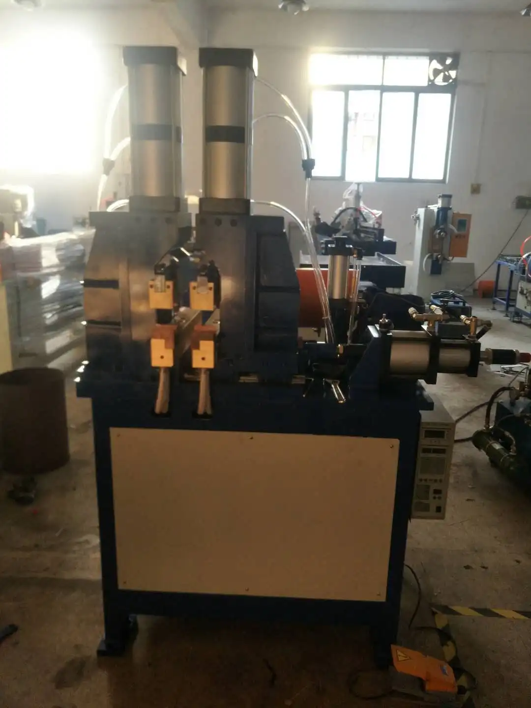 금속 스트립 용 플래시 버트 용접기 맞대기 용접 철봉 건축용 강철 막대 둥근 파이프 사각 파이프 Buy Un 엉덩이 용접 기계밴드 블레이드 플래시 엉덩이 용접 기계