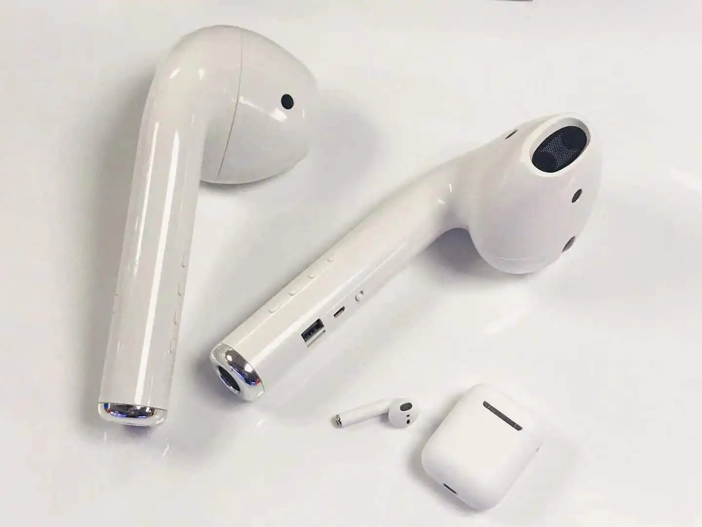 Giant Headset Speaker Mk101 Bigger Tws Earbuds Speaker With Radio Tf ...