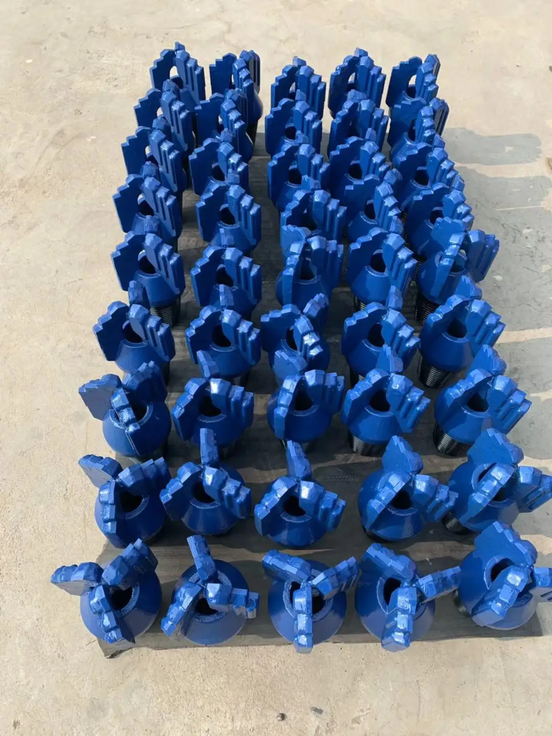 Longyue 3 Wing Chevron Step Drilling Drag Bits - Durable & Efficient