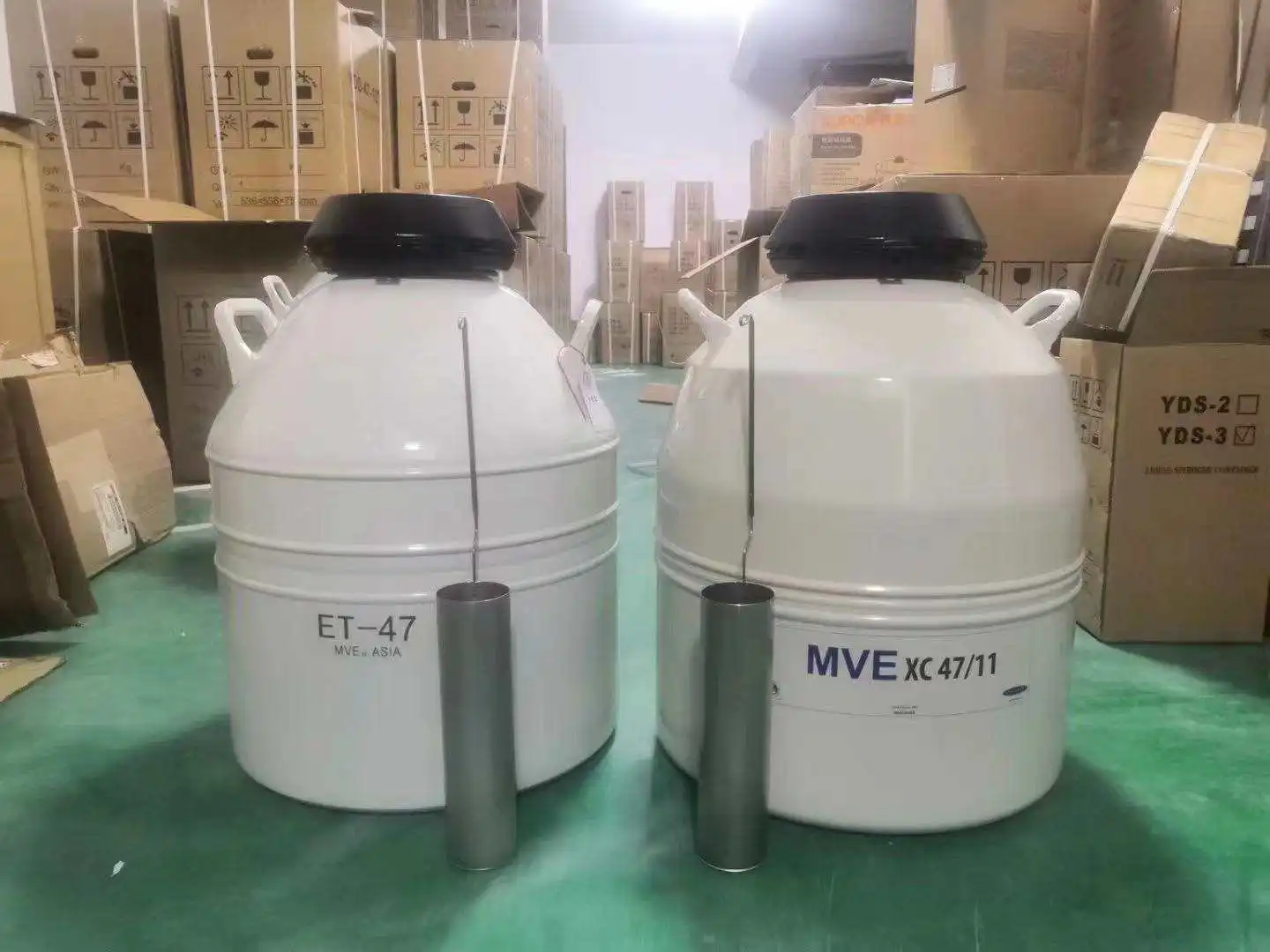 47liters ET-47/10 Liquid Nitrogen Tank - Durable & Versatile