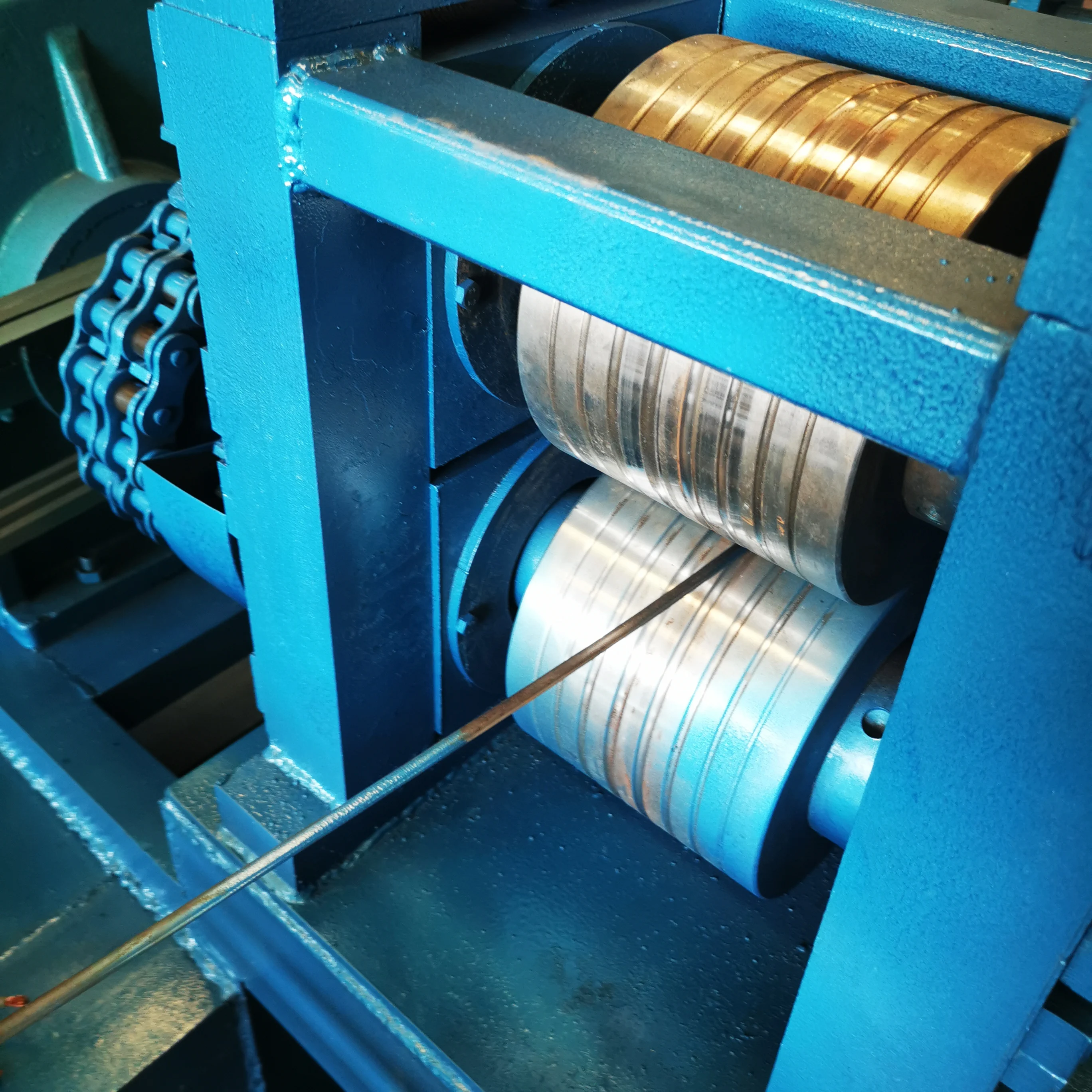 Flat Wire Round Rolling Machine - Easy to Operate & Durable