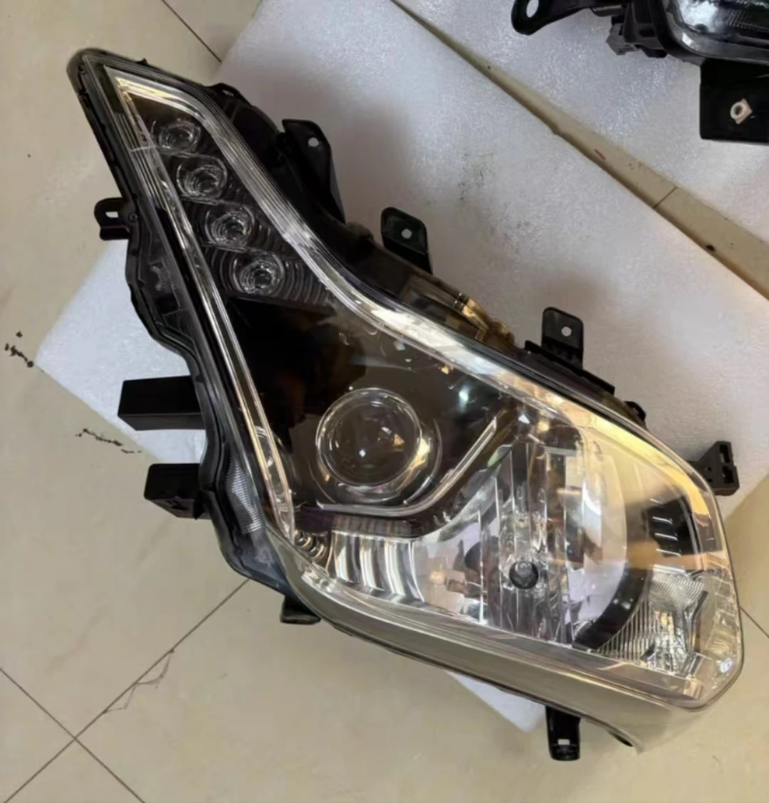 Auto Body Systems Body Kit Headlight Assembly for Toyota Landcruiser ...