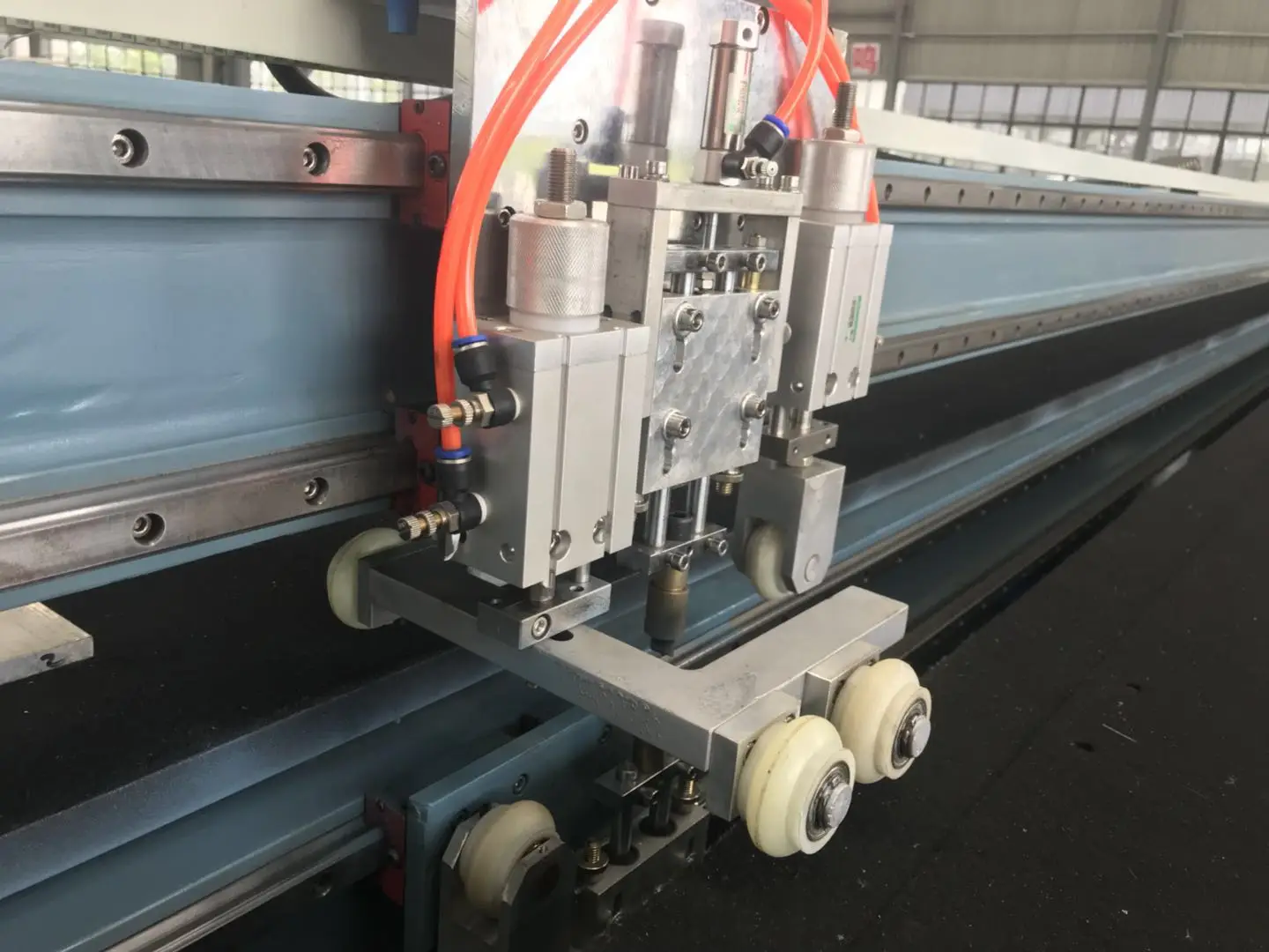 High-accuracy Semi Automatic Laminated Glass Cutting Machine