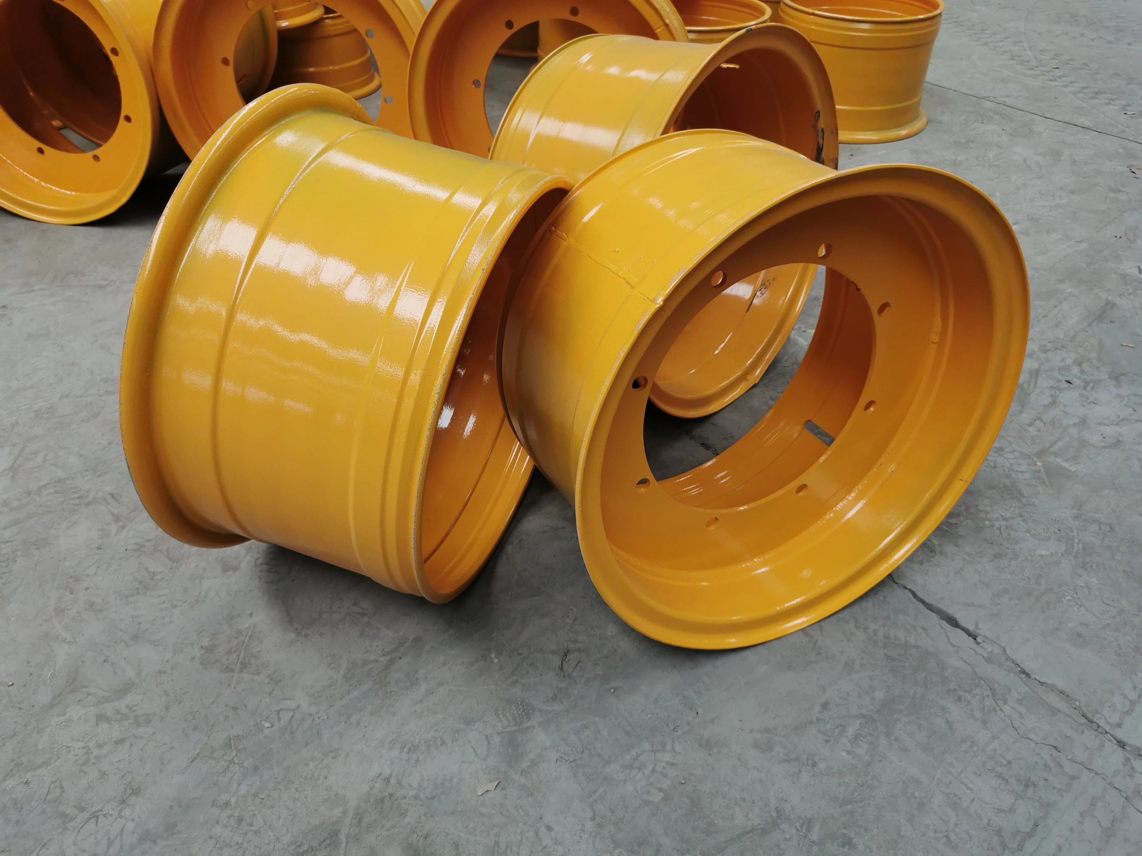 Wheel Loader Steel Rims - Durable and Compatible Tires
