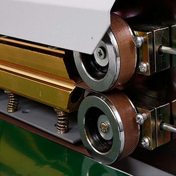 Vertical Continuous Plastic Film Pouch Bag Heat Sealing Machine - Buy ...