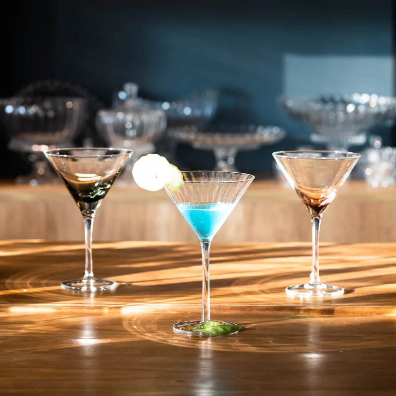 Customize Wine Tasting martini Glass Lead Free Crystal Triangle ...