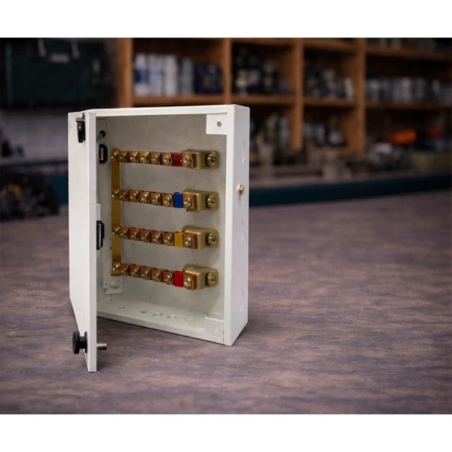 Bus Bar Chamber Distribution Box 100 Amp Copper 4-Pole Indoor/Outdoor ...