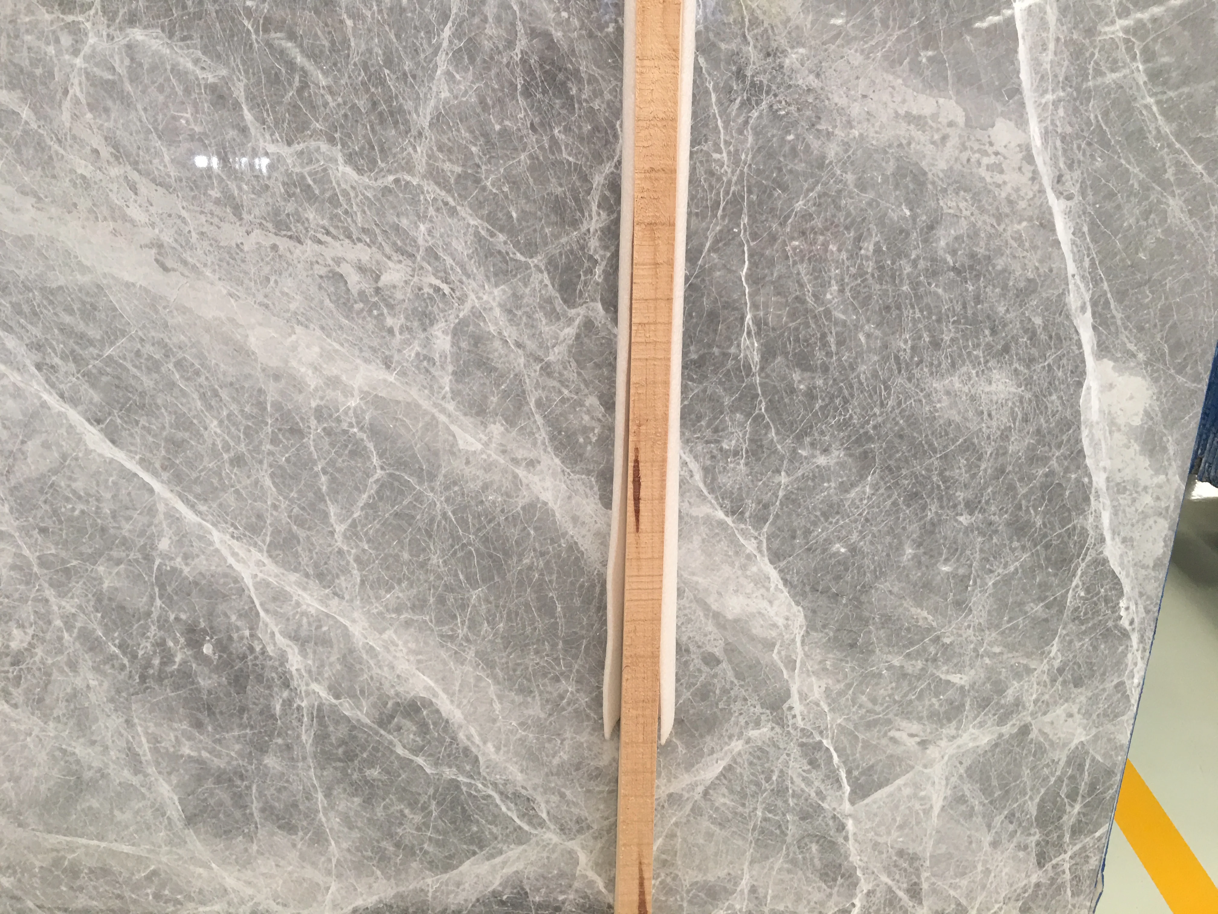 Polished Light Grey Emperador Marble for Indoor Flooring