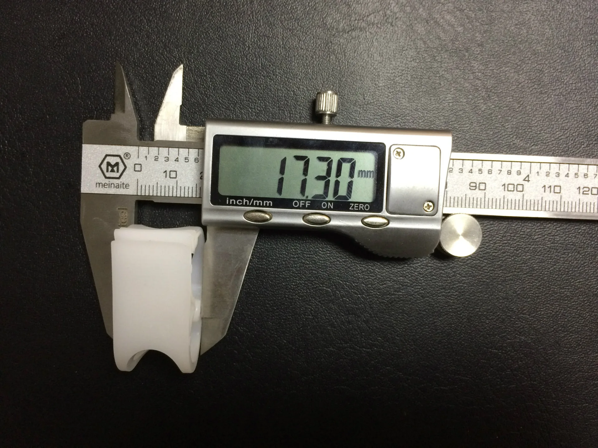 POM Plastic Medical Slide Pinch Tubing - Flow Control