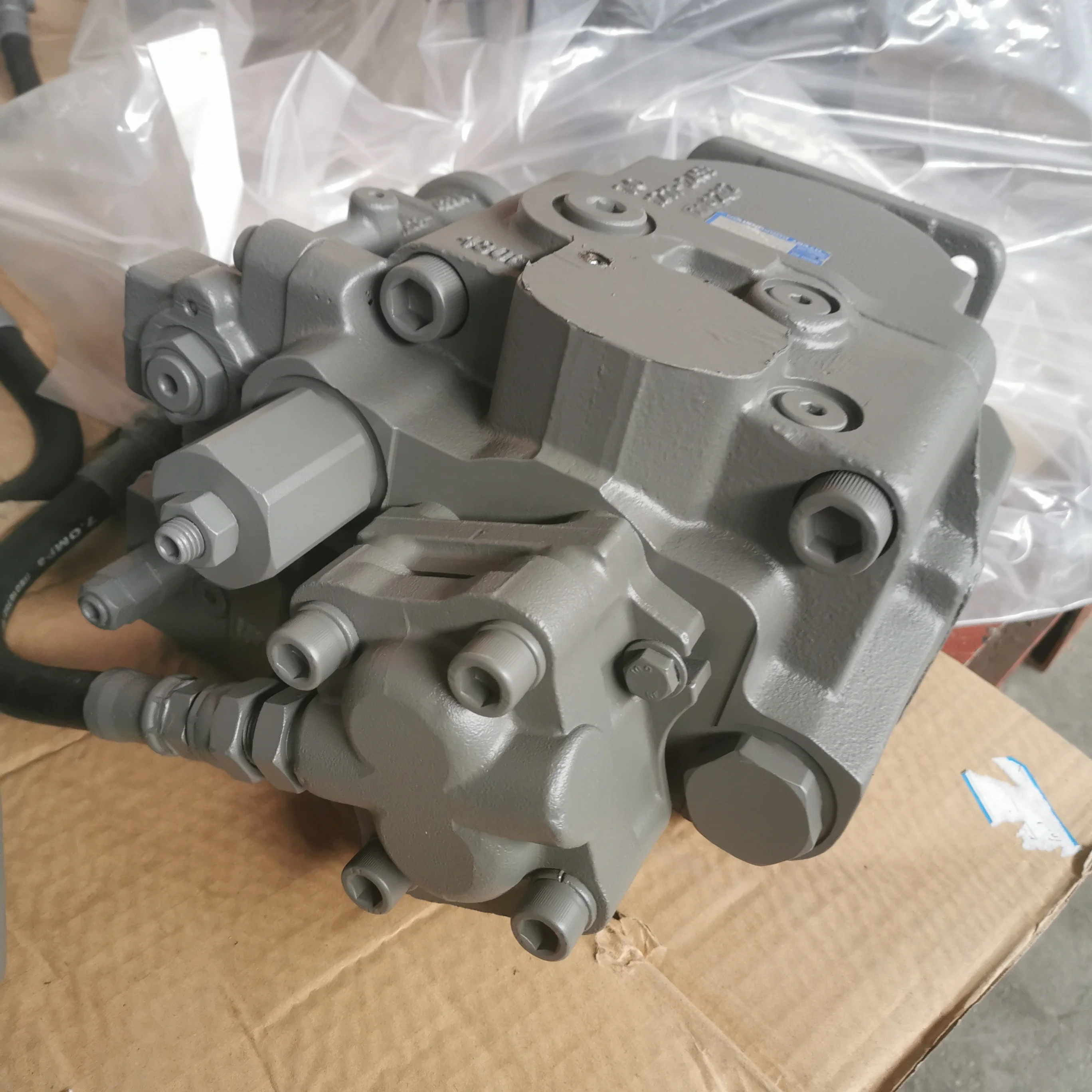 JS8080 Excavator Main Pump PVC80 - Reliable Hydraulic Solutions