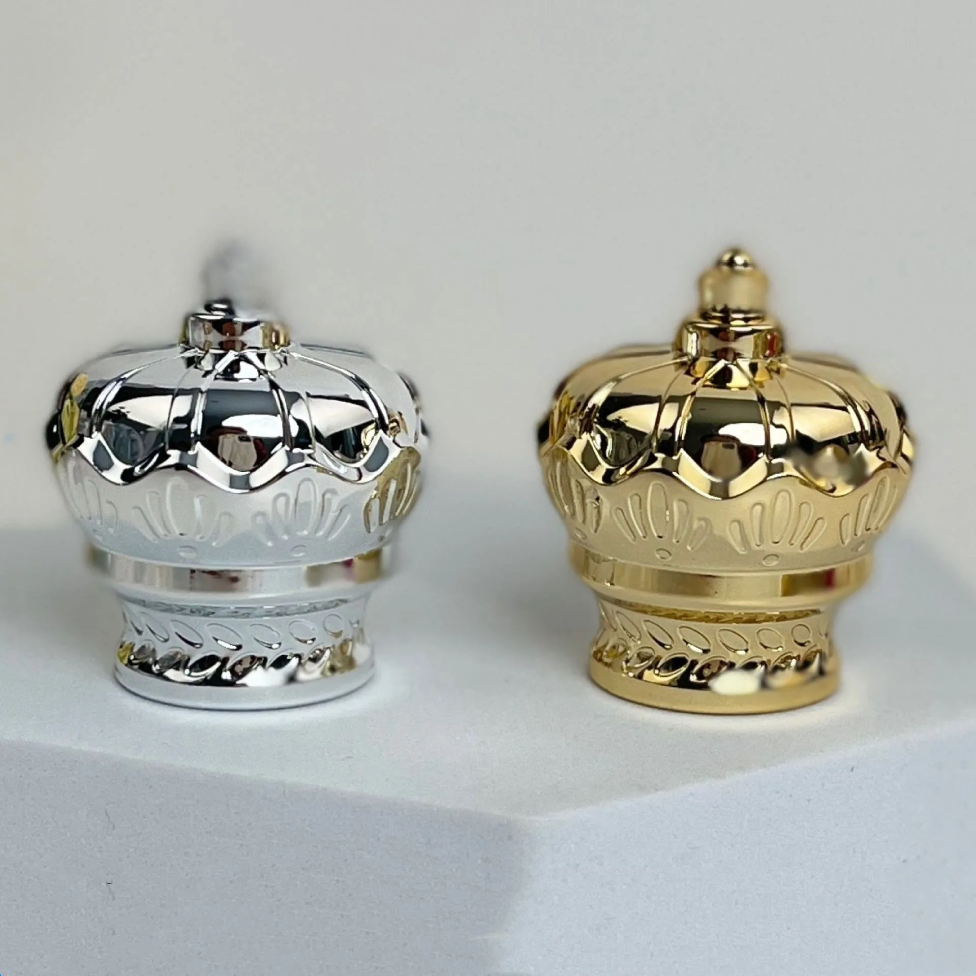 Gold Color Crown Perfume Bottle Lid Acrylic Car Perfume Bottle Lid ...