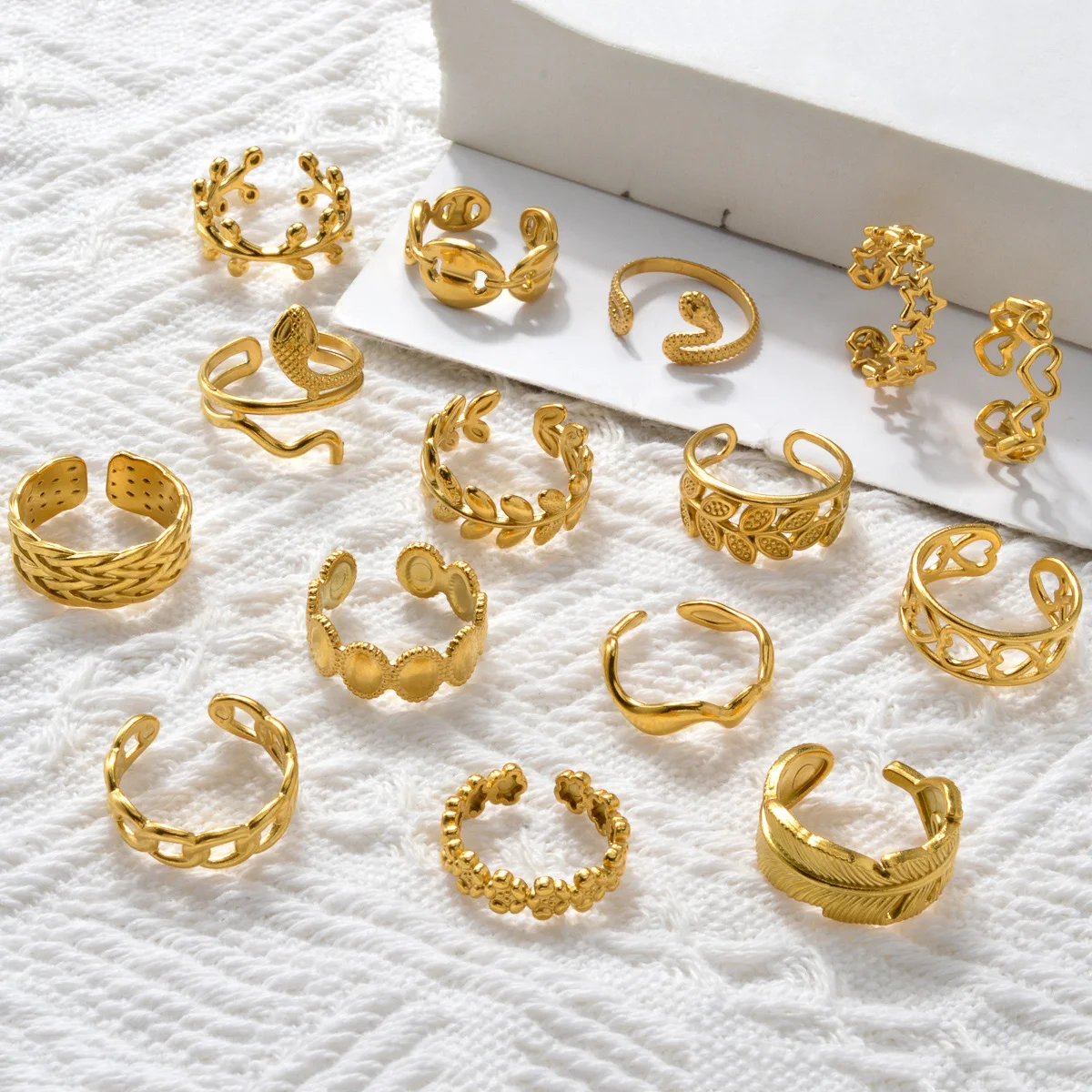 Non Tarnish Waterproof 18k Gold Plated Stainless Steel Ring