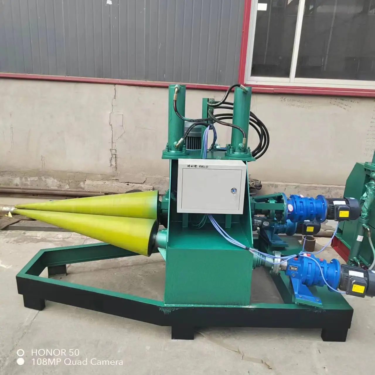 Hydraulic Automatic Tapered Rolling Machine - Three Rollers